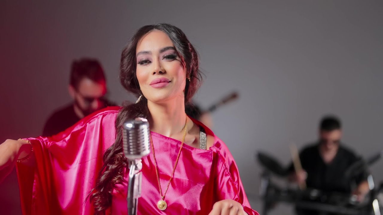 دانلود موزیک ویدیو ماریا تابان به نام میده میده با کیفیت بالا و لینک مستقیم - ویژن فارسی