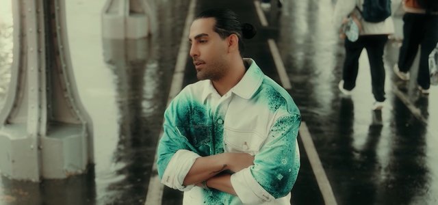 دانلود موزیک ویدیو مجید رضوی به نام دوست دارم - ویژن فارسی